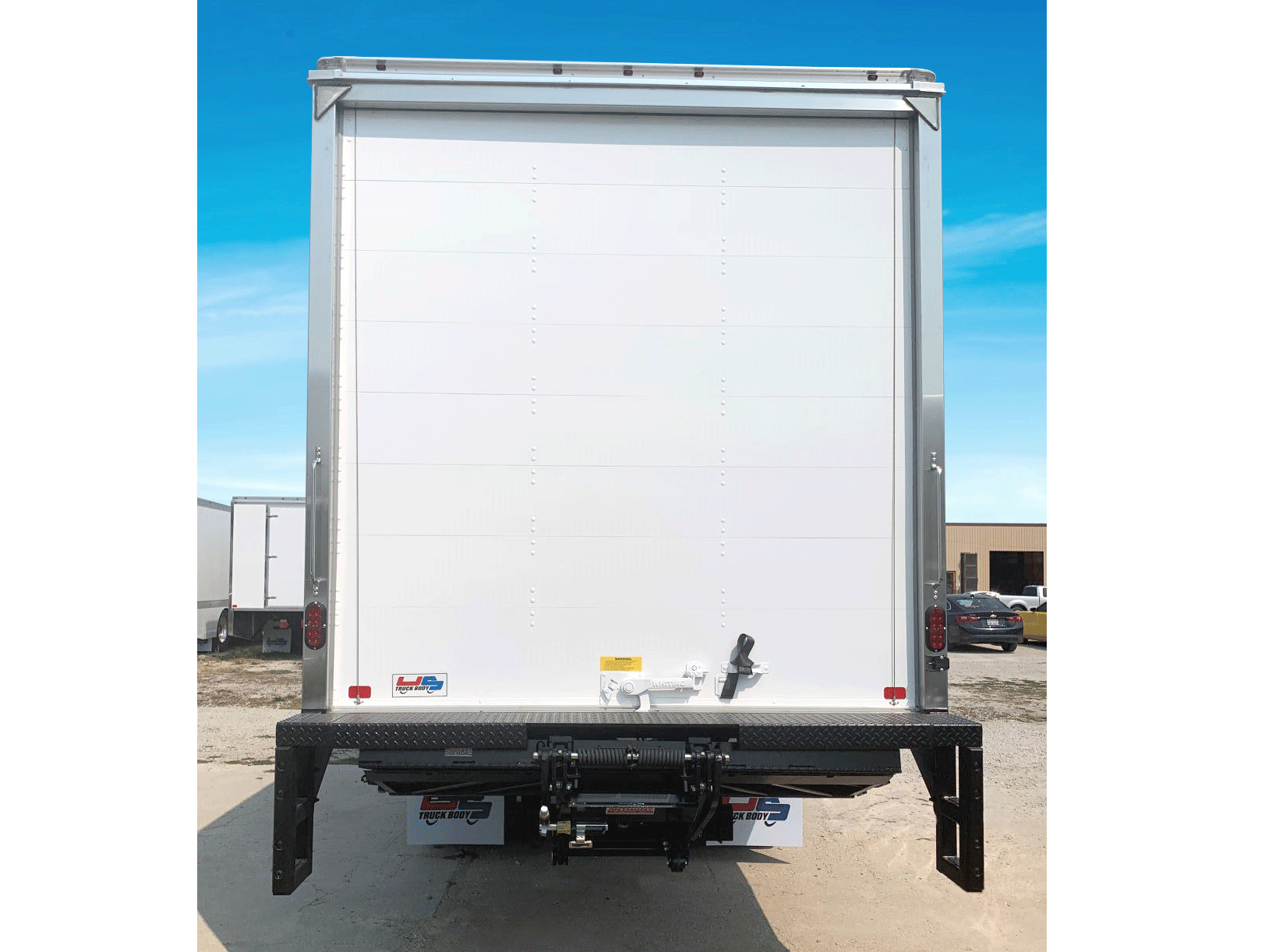 Freightliner M2 Straight Truck - Bush Truck Leasing