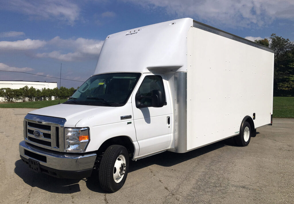 ford-E450-18_1-1200 - Bush Truck Leasing