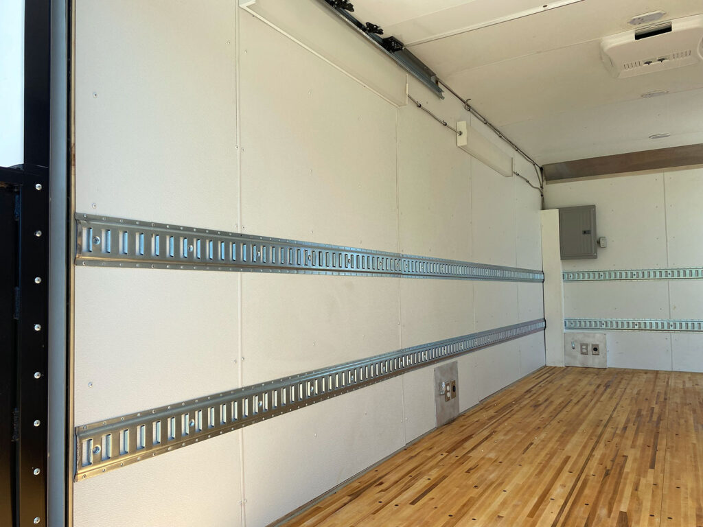 Hunter-engineering-cutaway-e450_IMG_4145 - Bush Truck Leasing