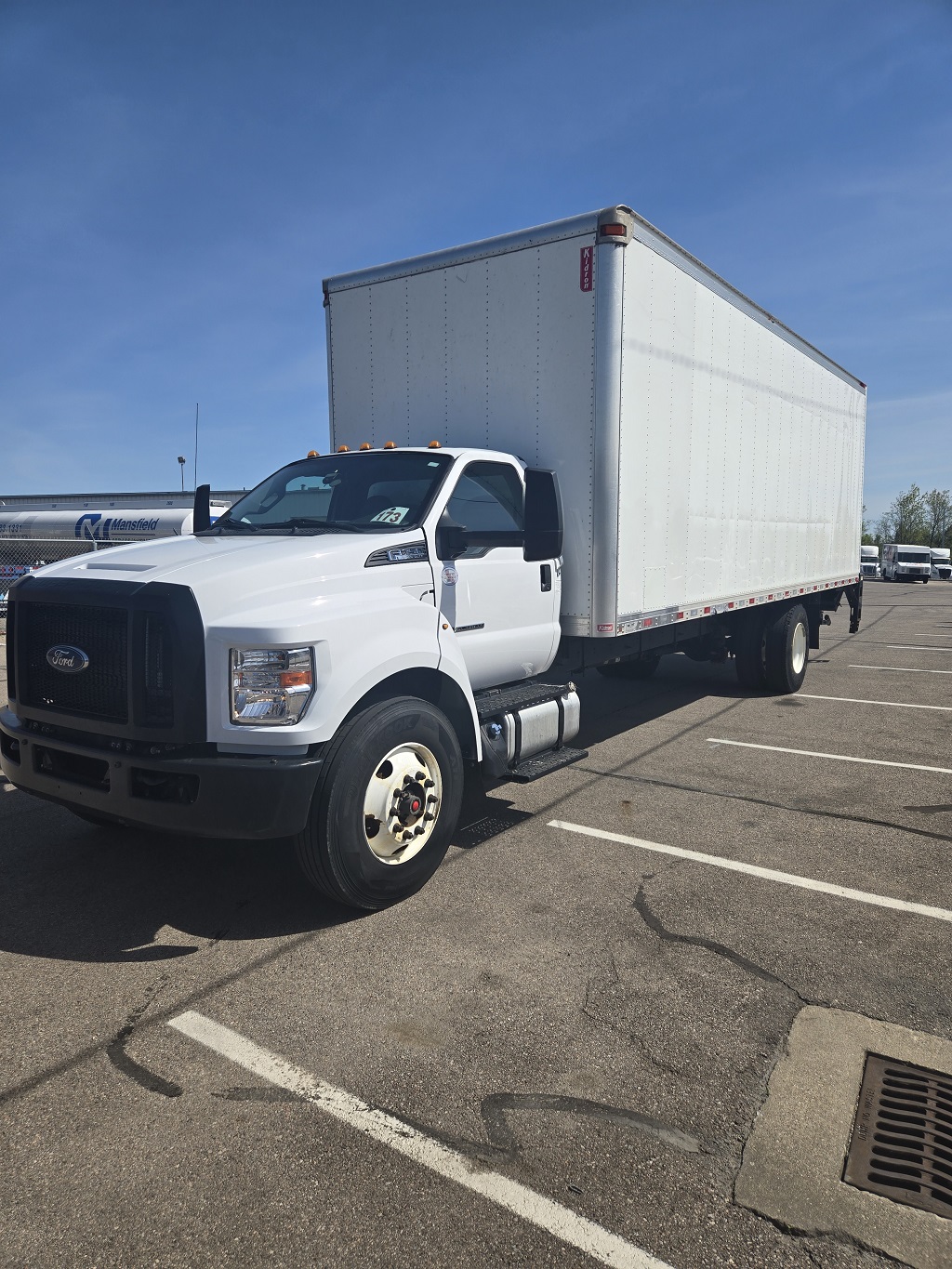 NDF04131-drivers-front-view - Bush Truck Leasing